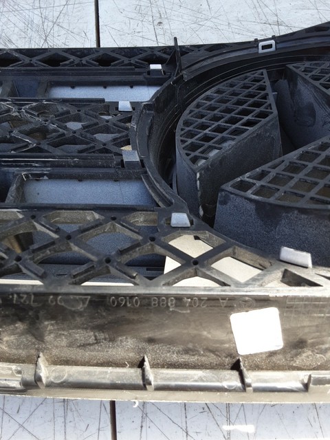 12-15 MERCEDES BENZ C Class W204 Coupe Front Radiator Grille 2048802083 ...