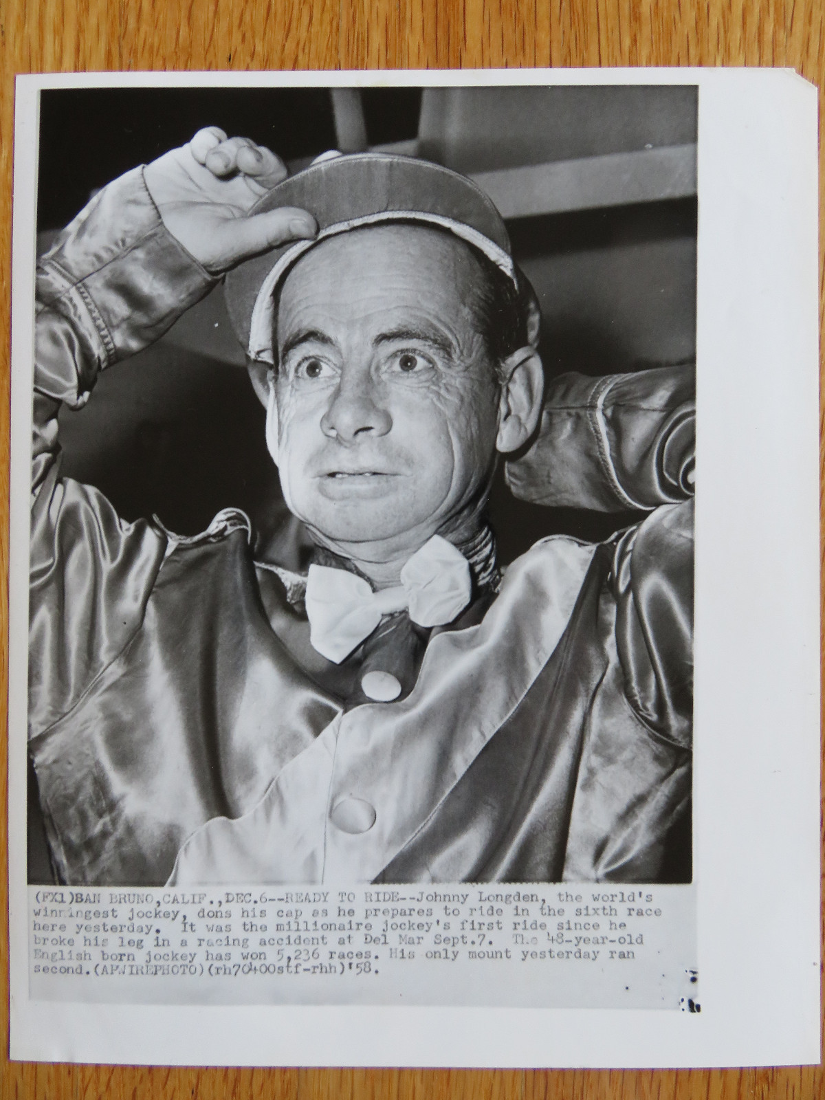 Original JOHNNY LONGDEN 12-6-58 WORLD'S WINNINGEST JOCKEY at 5,236 AP ...