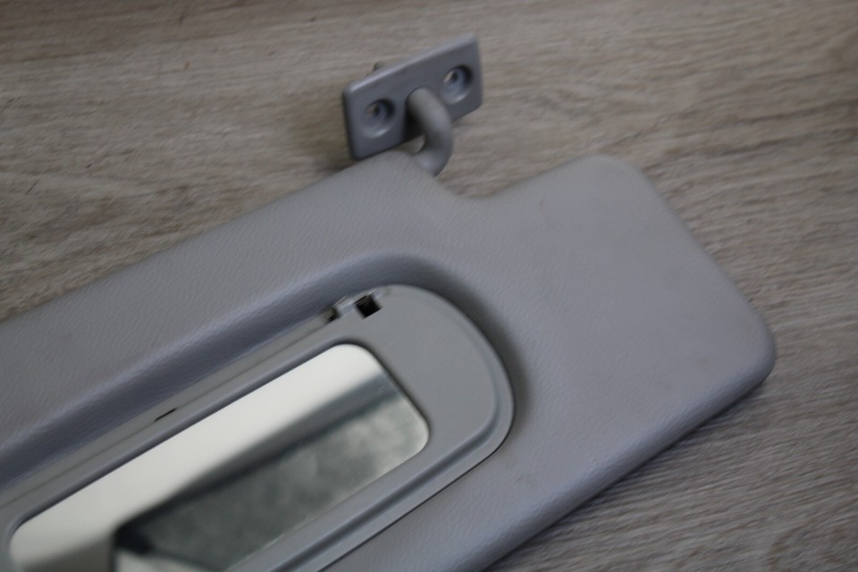 03/12 MERCEDES R230 SL550 SL500 PASSENGER RIGHT SUN VISOR SHADE GRAY | eBay