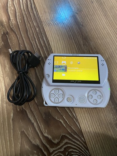 Sony PSP-N1001 GO Pearl White With Charger (TESTED/WORKS) | eBay
