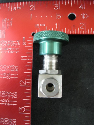 SwagelokNupro SS-4H Stainless Steel Bellows Sealed Valve Welded SS Stem ...