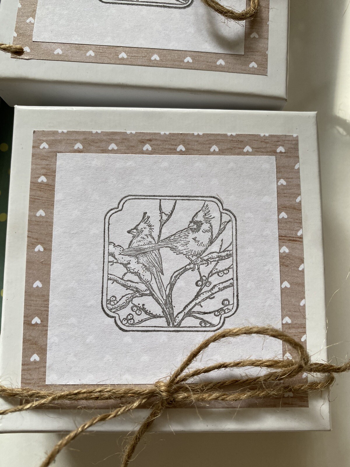 9-handmade BIRDS IN SNOW Berry white brown Gift Box heart Jute Bow set ...