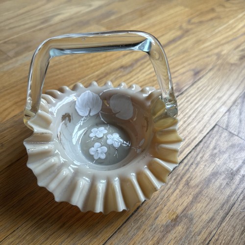 VINTAGE FENTON STRAWBERRY PATTERN CARNIVAL GLASS CRIMPED BASKET WITH ...