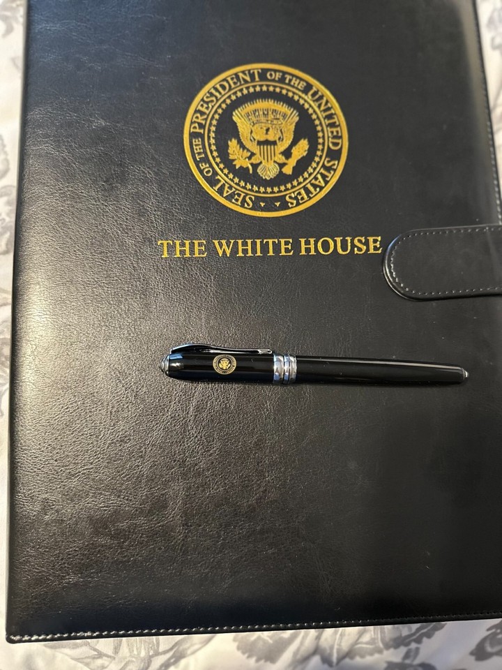 President Seal White House Notebook Donald Trump Signature Presidential ...