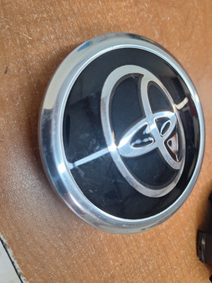 2022-2025 Toyota Tundra Sequoia Factory OEM 1 (SINGLE) Center Cap 42603 ...