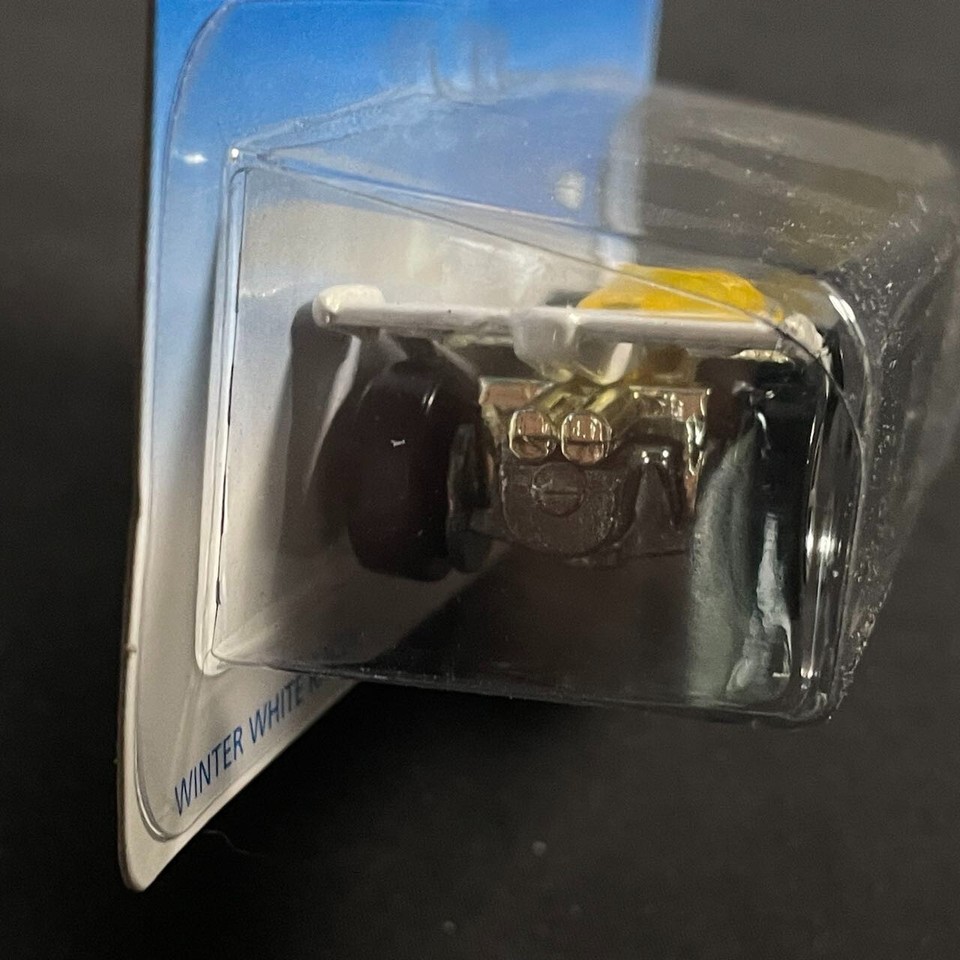 Hot Wheels Shadow Jet 1997 White Ice Series 2/4 COLLECTOR #562 MOC | eBay