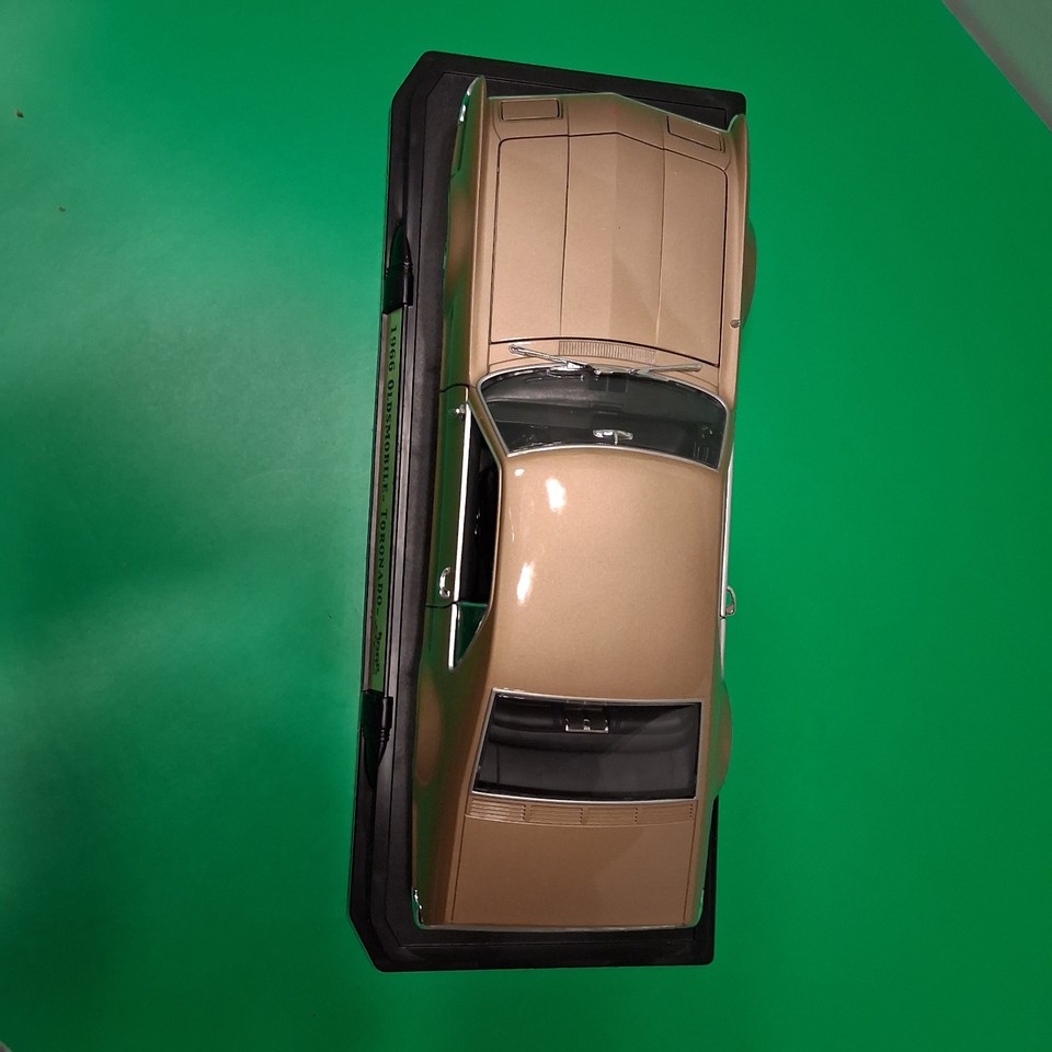 Road Signature 1966 Oldsmobile Toronado 1:18 Scale Diecast Model Car | eBay