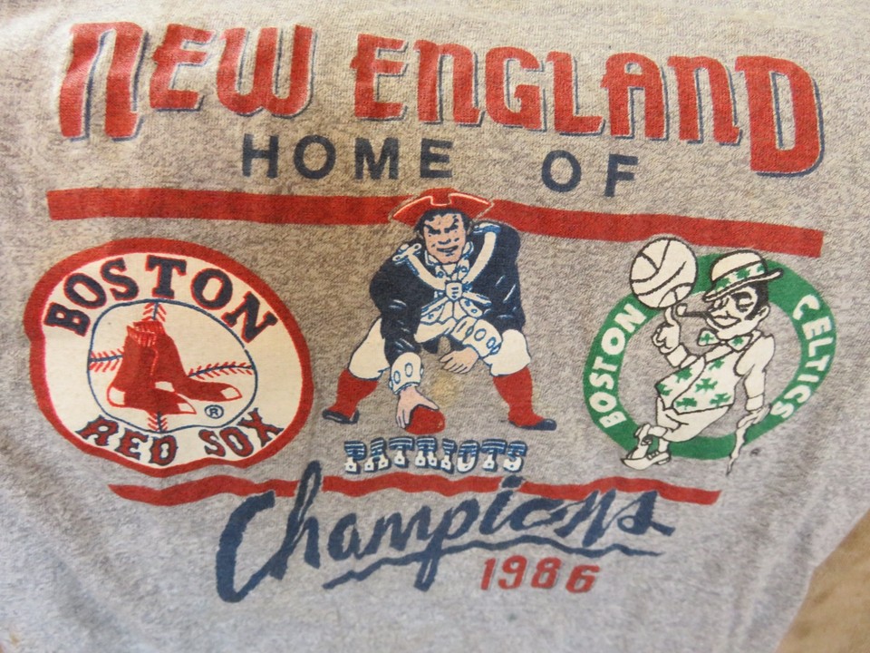 Kids 10-12 Patriots 1986 New England Champions T. PLUS Boston Celtics ...