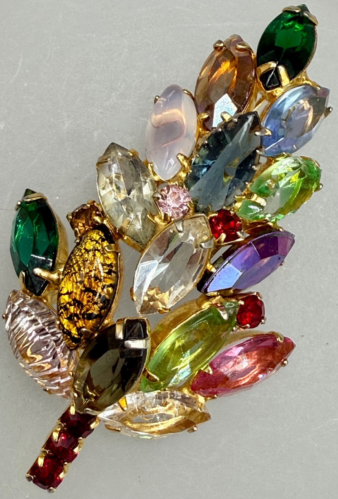 VINTAGE GOLD TONE MULTI COLOR CRYSTAL MARQUIS CUT JUL… - Gem
