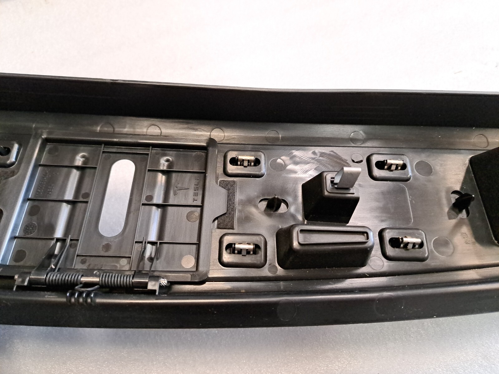 2016+2017+2018+2019+2020+Tesla+Model+X+Rear+Trunk+Sill+Moulding+Panel ...