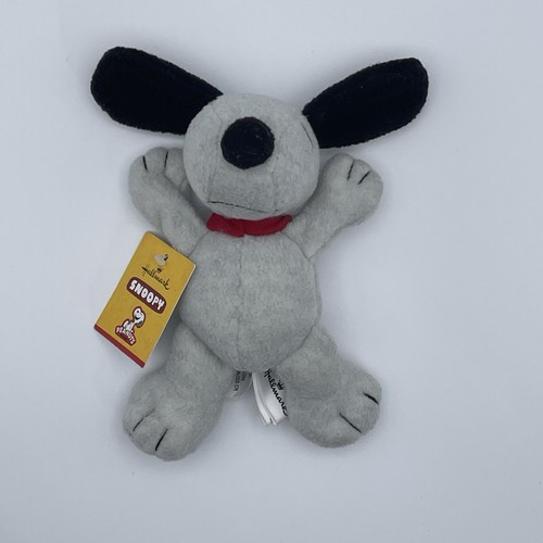 Hallmark Snoopy Plush Doll Peanuts Exclusive Gray Red Collar With Tags ...