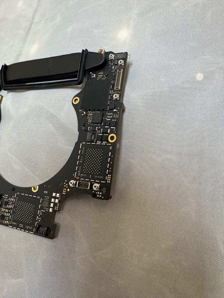 MacBook Pro 15" A1990 2018 Logic Board 2.6GHz i7 16GB-32GB - 512GB-1TB ...