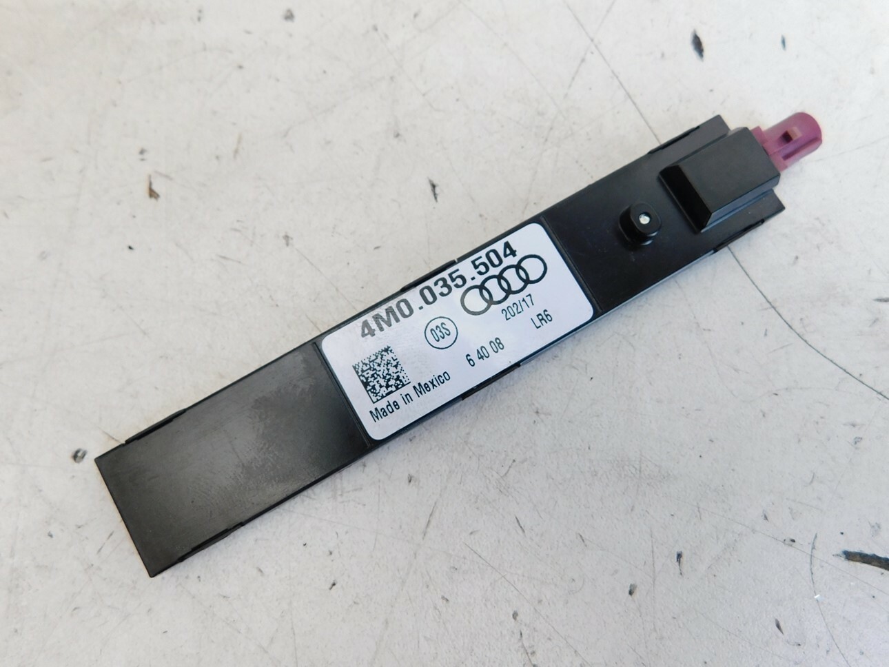 Porsche 911 991.2 GT3 2018 Antenna Amp Amplifier Booster 4M0035504 J124 ...