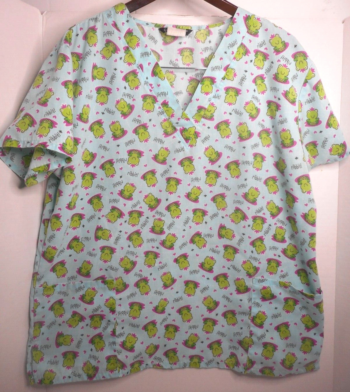 Cassandra O Woman's Scrub Top Green Frog Ribbit Short… - Gem