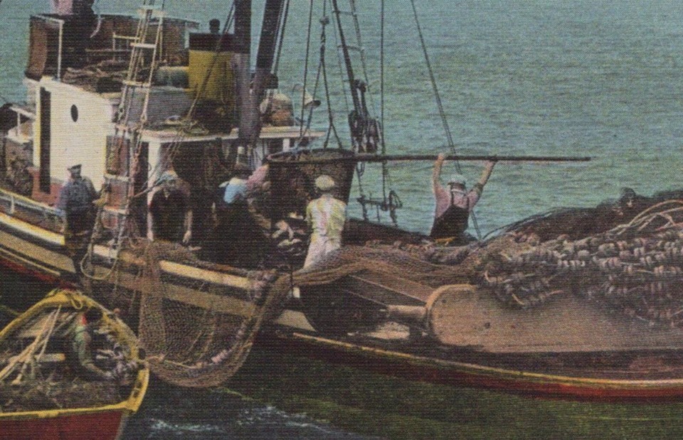 Purse Seining Scenic Pacific Northwest 1910s Kropp Fishermen Postcard ...