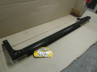 LAND ROVER DEFENDER 90 GENUINE TUB CAPPING R/H OR LEFT AVAILIBLE ...