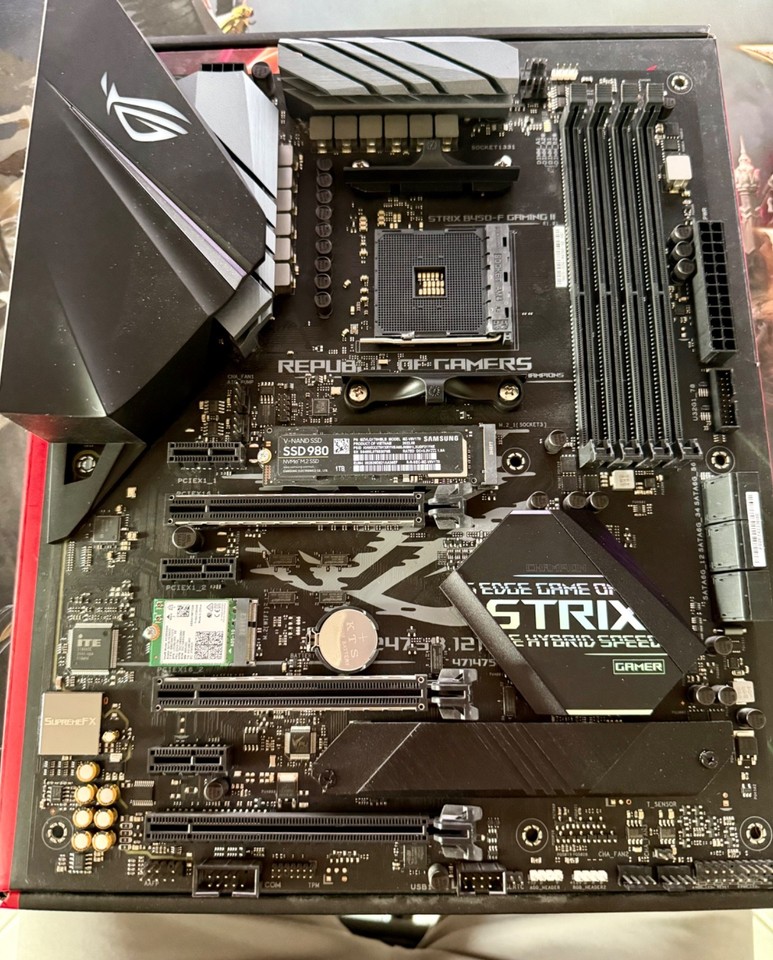 ASUS ROG Strix B450-F Gaming II + Samsung 1TB SSD 980 + Intel WLAN ...