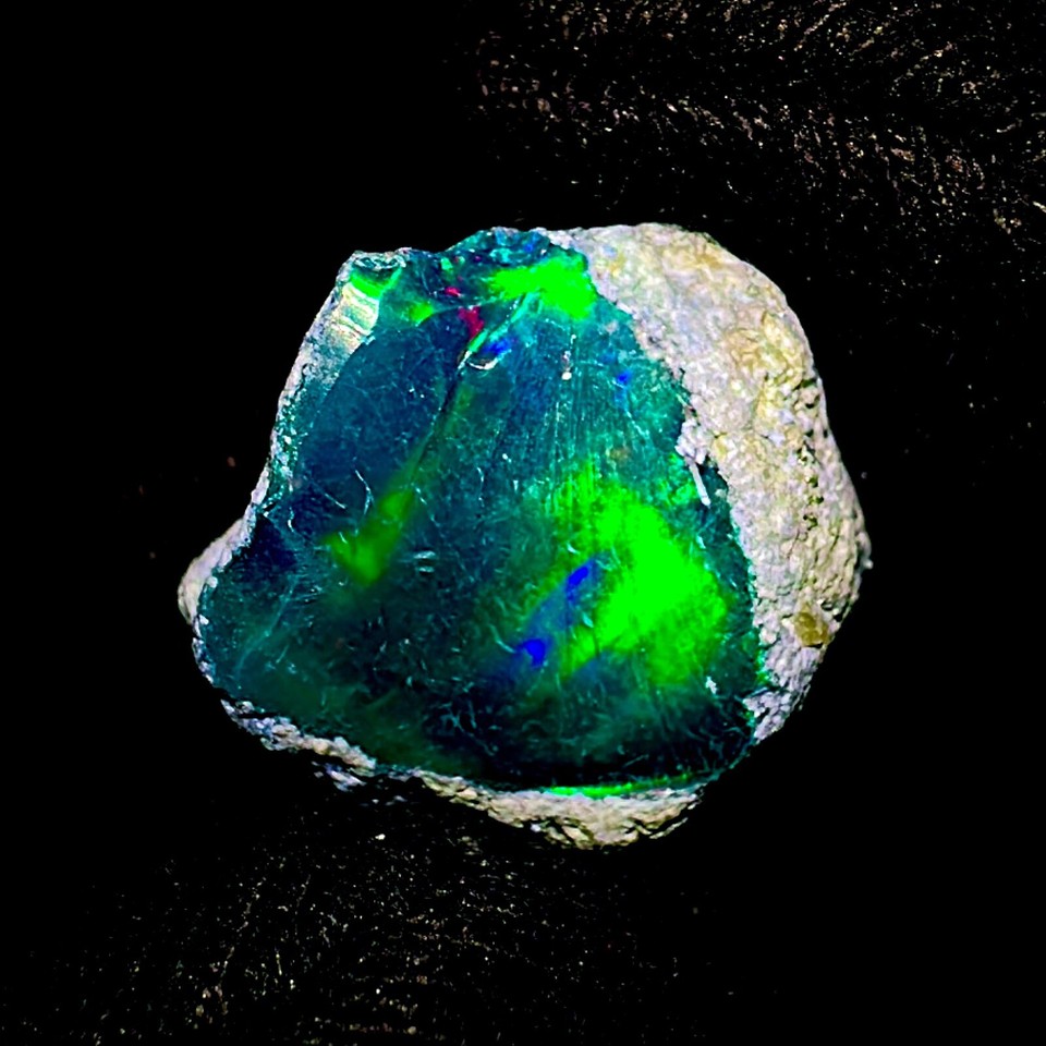 Ethiopian Opal, natural fire opal rough, Black opal gemstone raw 8 Ct ...