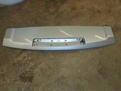 RANGE ROVER L322 rear upper tailgate spoiler in silver no brake light ...