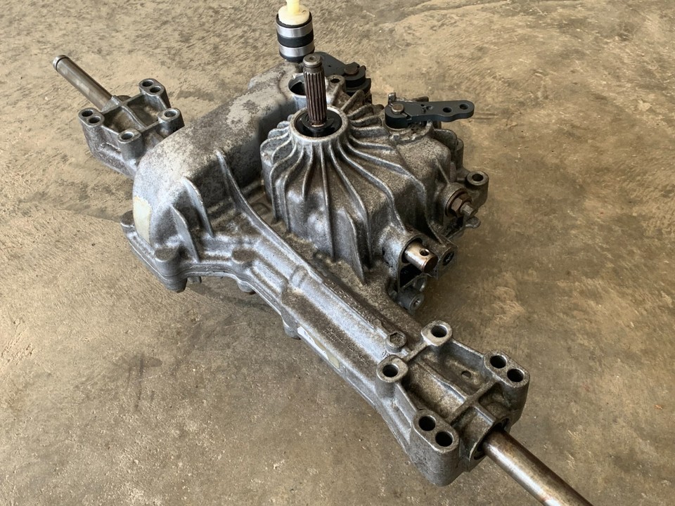 Tuff Torq Transmission T40/K46 K57 K58 K62 K66 K71 K72 REPAIR ...