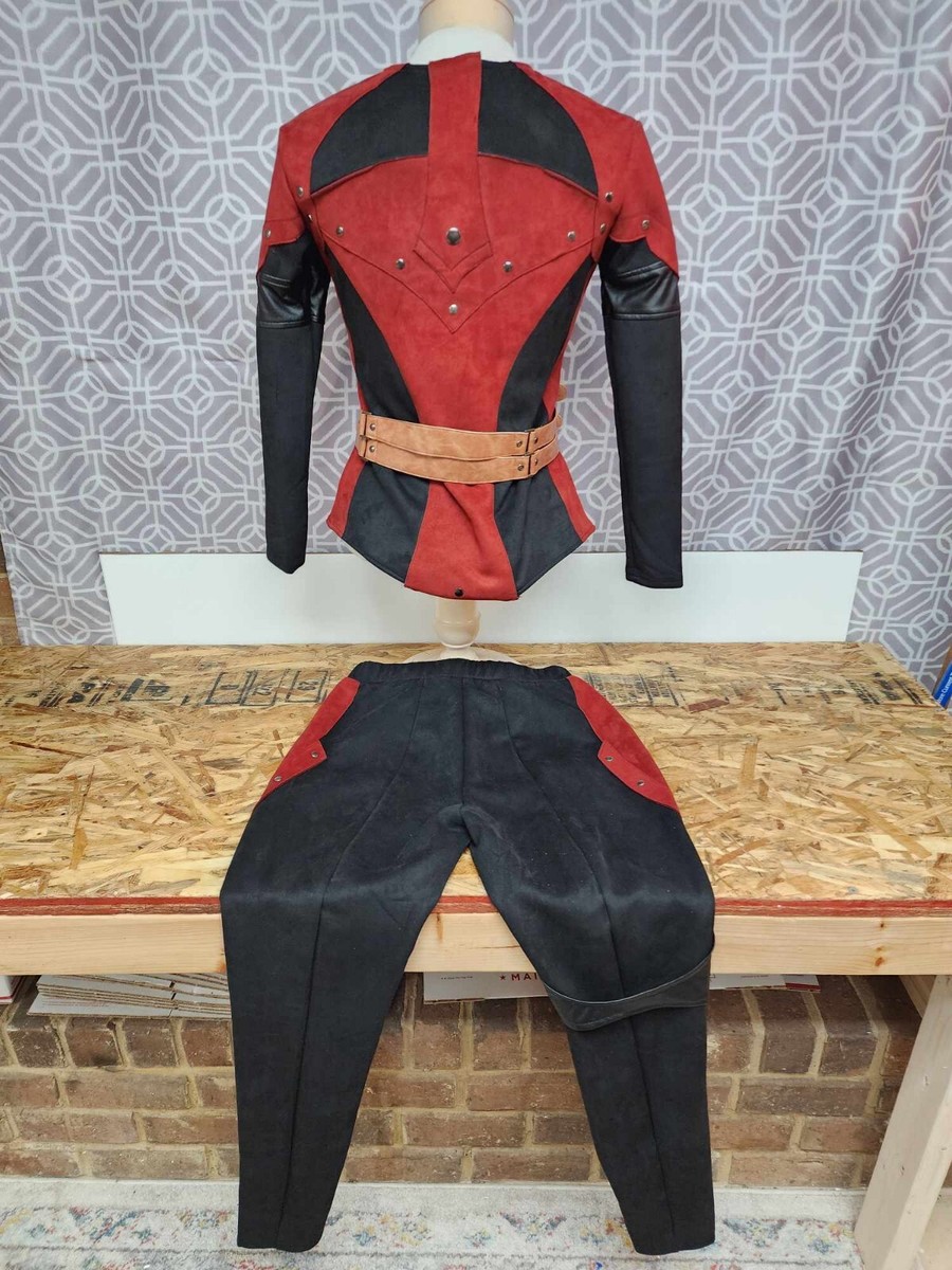 Skyrim Cosplay Dark Brotherhood