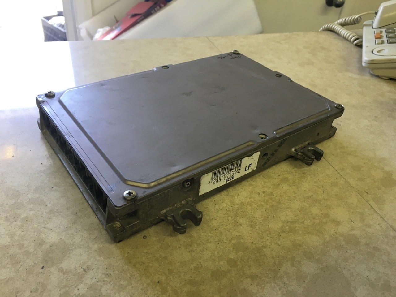 1996 97 HONDA CIVIC OEM ENGINE COMPUTER BOX 37820-P2E-A02 | eBay