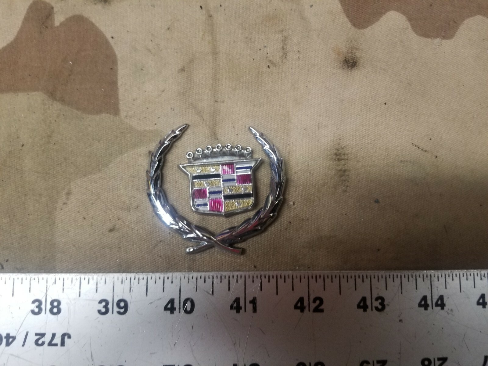 Cadillac Emblem Badge Wreath Crest OEM Caddy | eBay