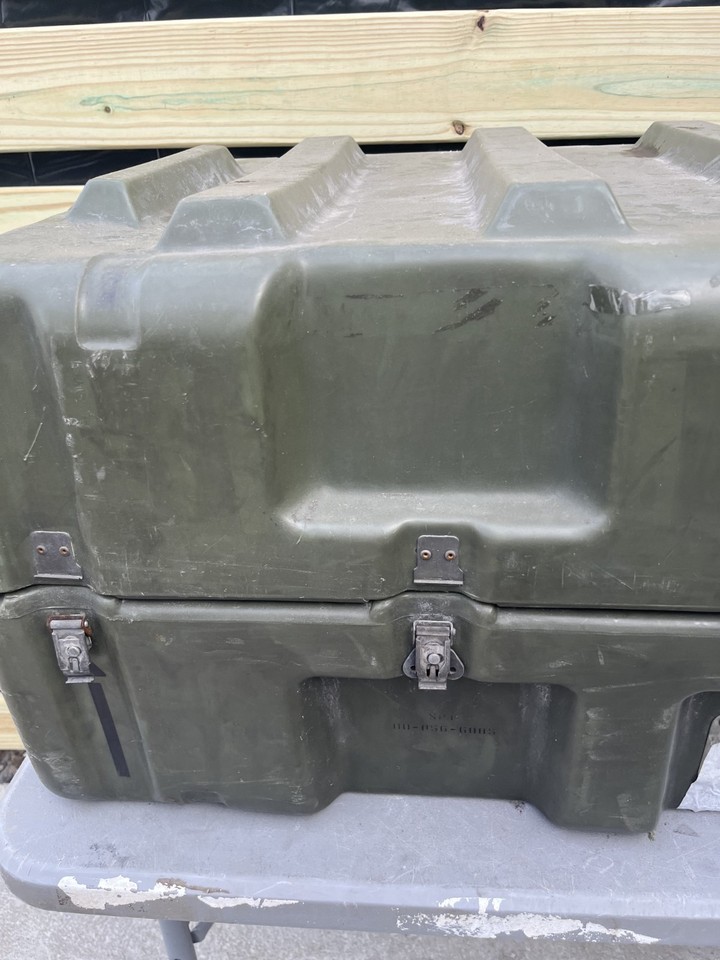 Pelican Hardigg Mobile Military Surplus Weapons 12 Rifle Gun Hard Case ...