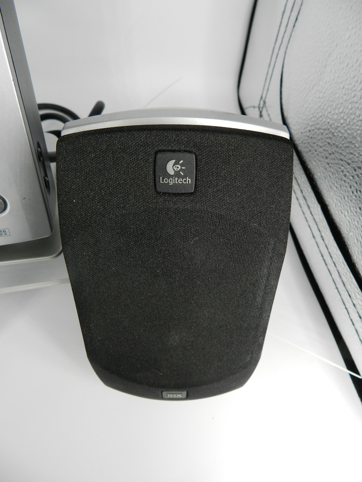 Logitech Z-5500 THX Surround Speaker System Control Unit POD/Speakers ...