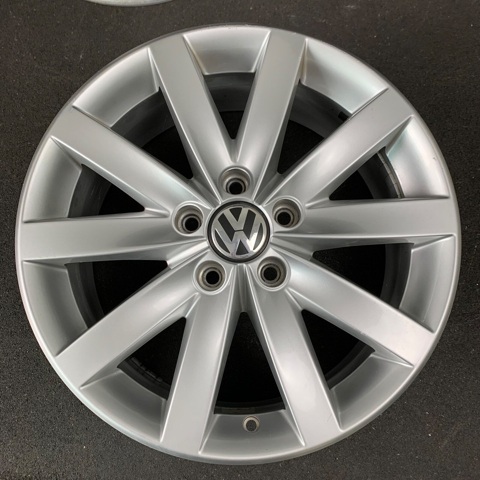 (4) VW Volkswagen Golf Jetta GLI Wheels Rims + Caps 17" Beetle Passat ...