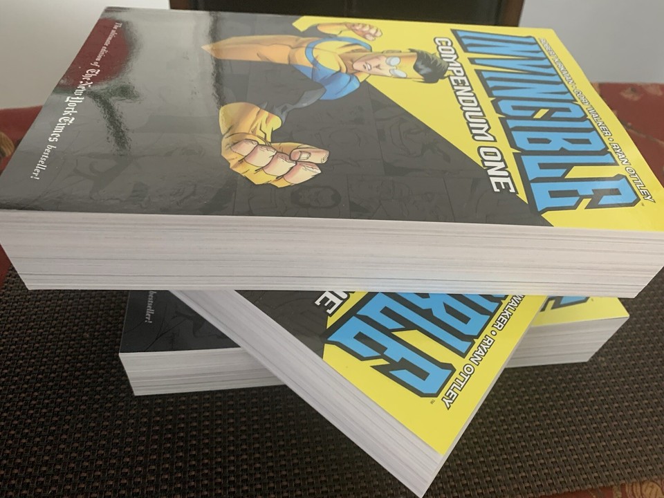 UNREAD Invincible Compendium #1 (Image Comics Malibu Comics August 2011 ...