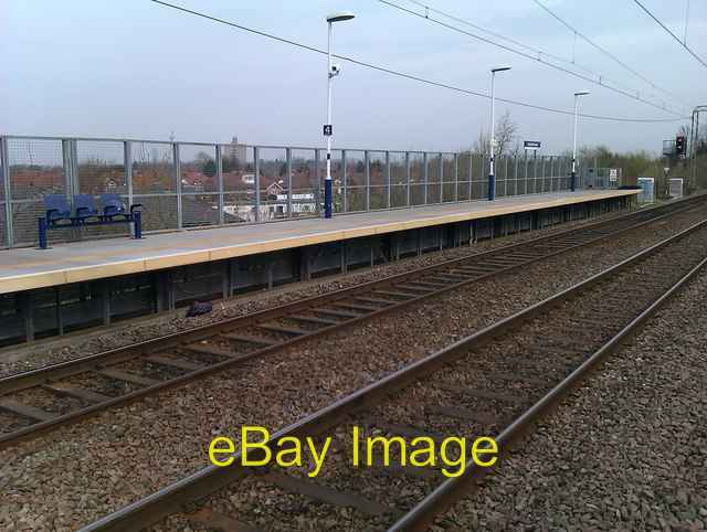 Photo 6x4 Northbound platform at Mauldeth Road station Burnage c2014 | eBay