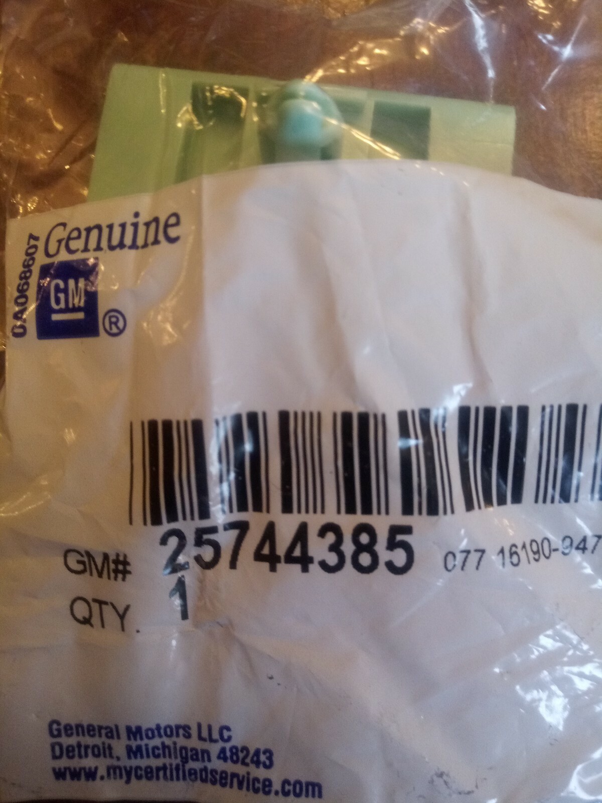 Genuine GM Rocker Molding Retainer 25744385 | eBay