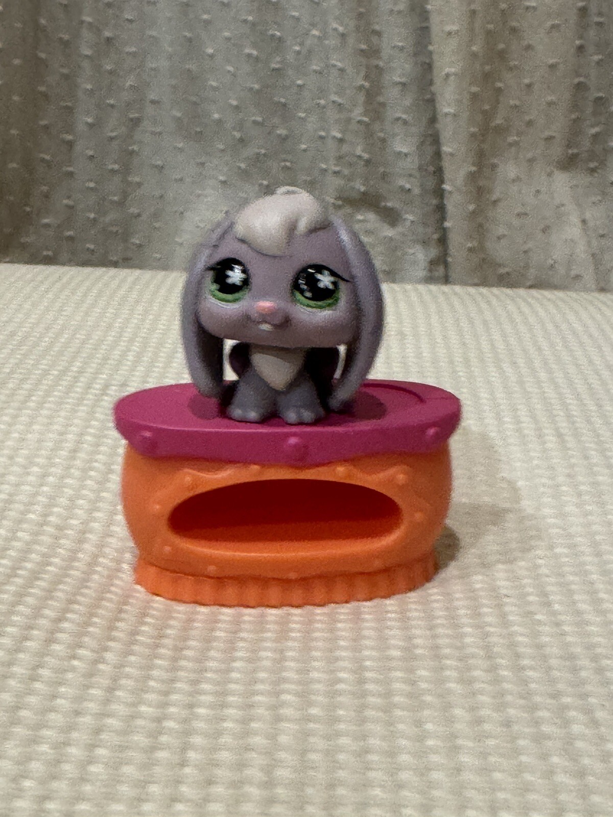 AUTHENTIC LPS Littlest Pet Shop #648 Bunny Rabbit Purple White Green ...