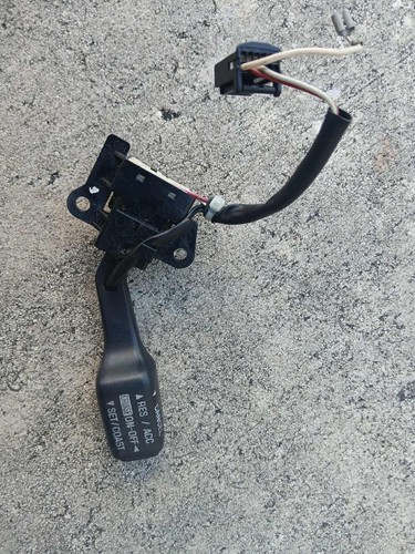 03-08 Toyota Corolla Matrix Vibe Steering Wheel Cruise control Switch ...