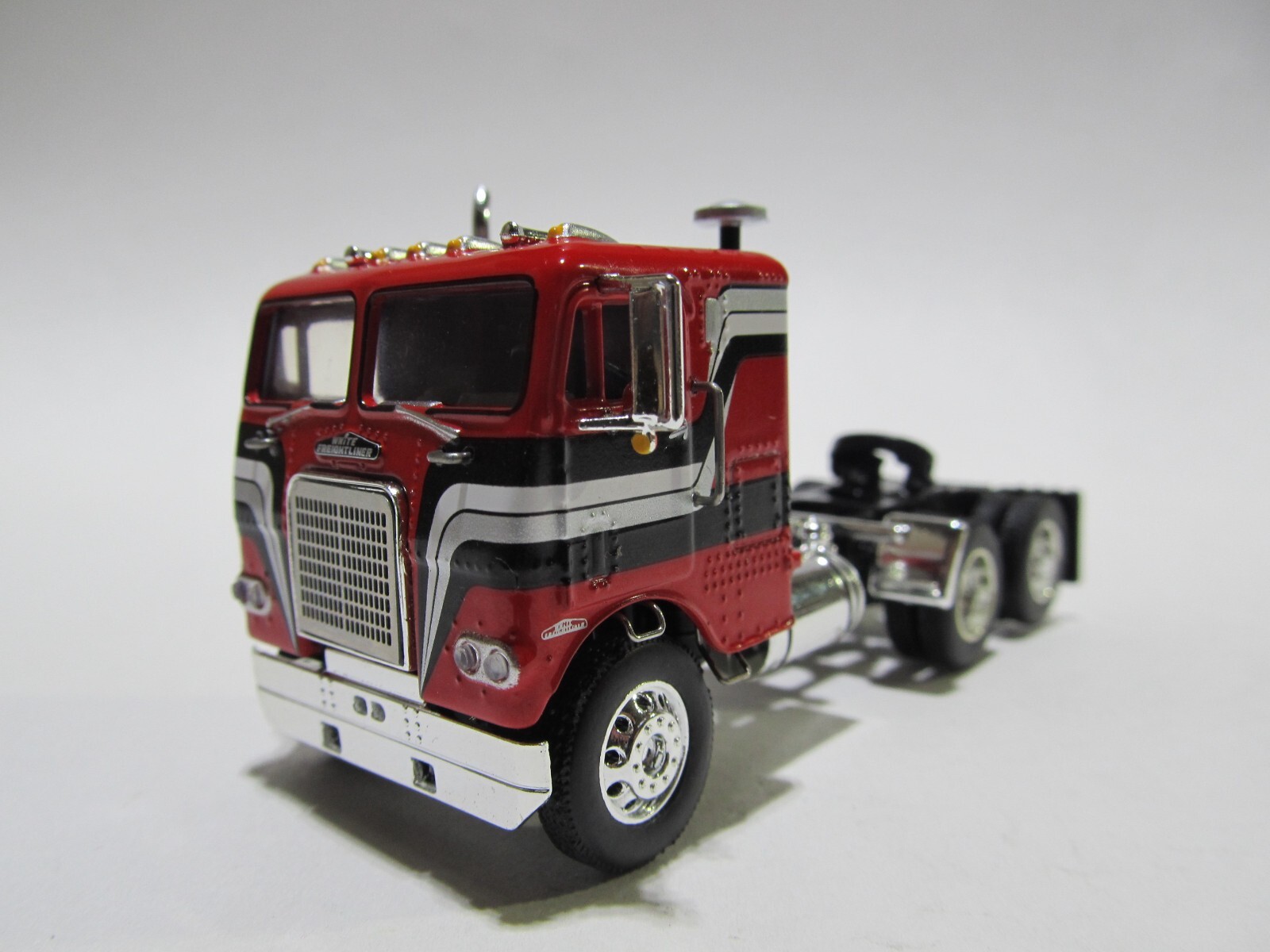 DCP FIRST GEAR 1/64 SCALE FREIGHTLINER CABOVER, RED, BLACK, GRAY ...