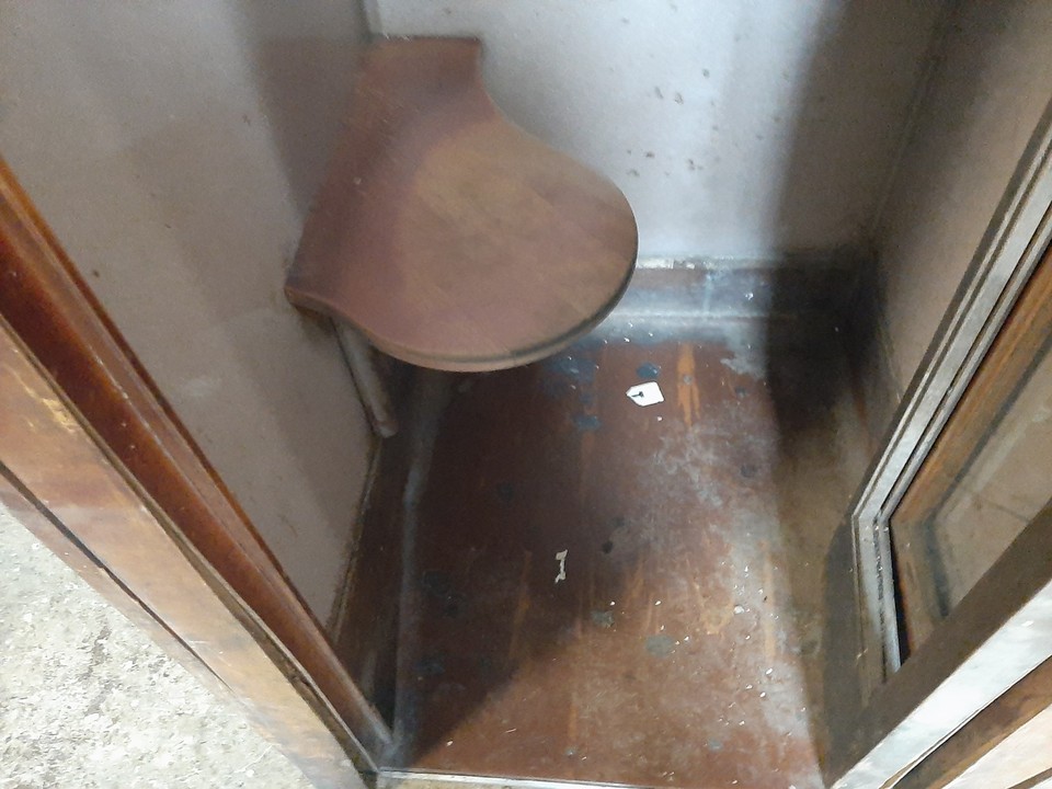 Vintage 1950s Telephone Booth For Restoration Local Pick Up Wisconsin ...