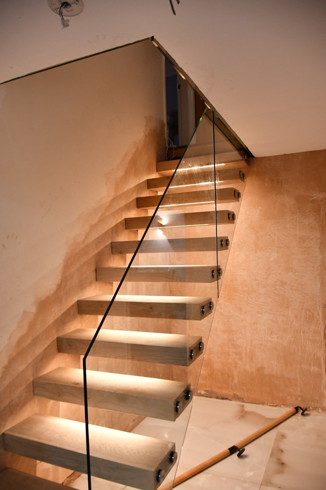 Modern Staircase - Mono Stringer - Single Spine - Central Spine | eBay