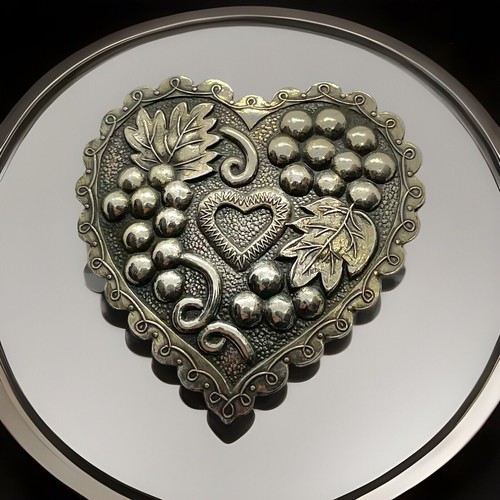 Antique Art Deco Highly Decorated Grape Leaves Heart Shaped Brooch | eBay