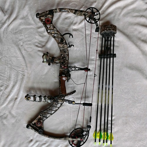 Mathews Z7 Compound Bow 28/55 Great Condition! Complete setup, ready to ...
