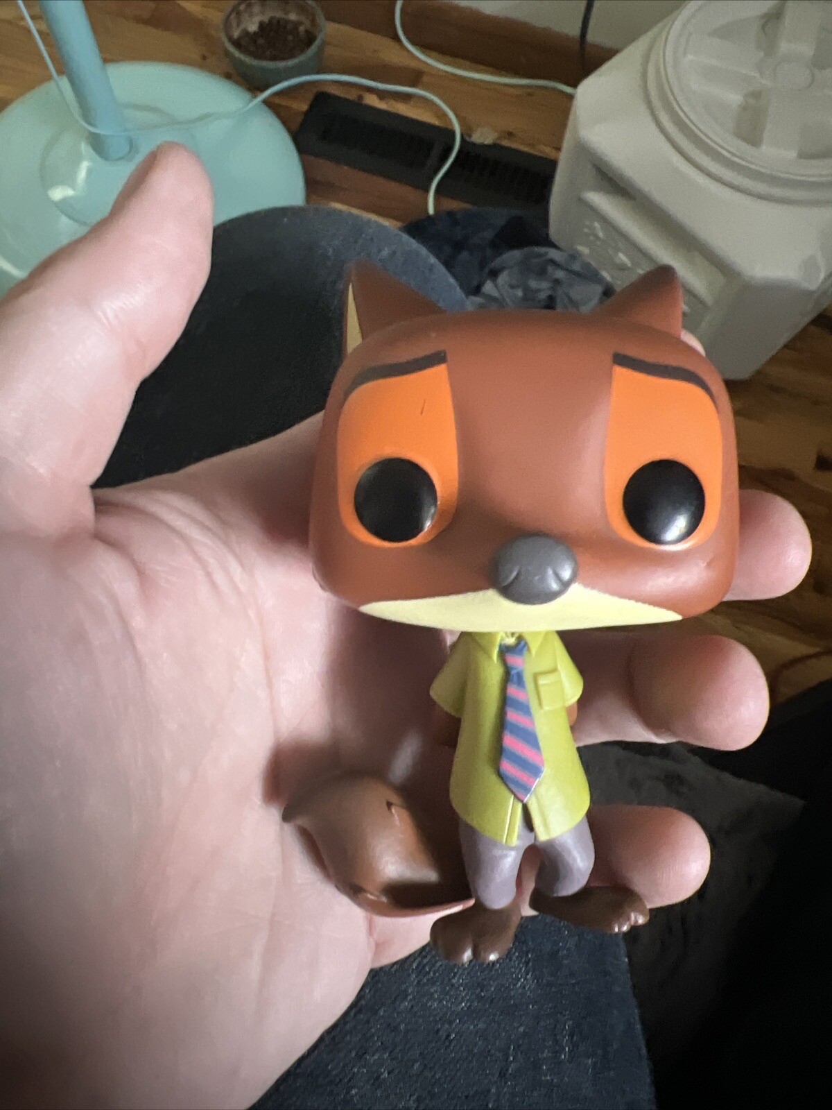 Funko POP! Disney Zootopia Nick Wilde Vinyl Figure #186 LOOSE NO BOX ...