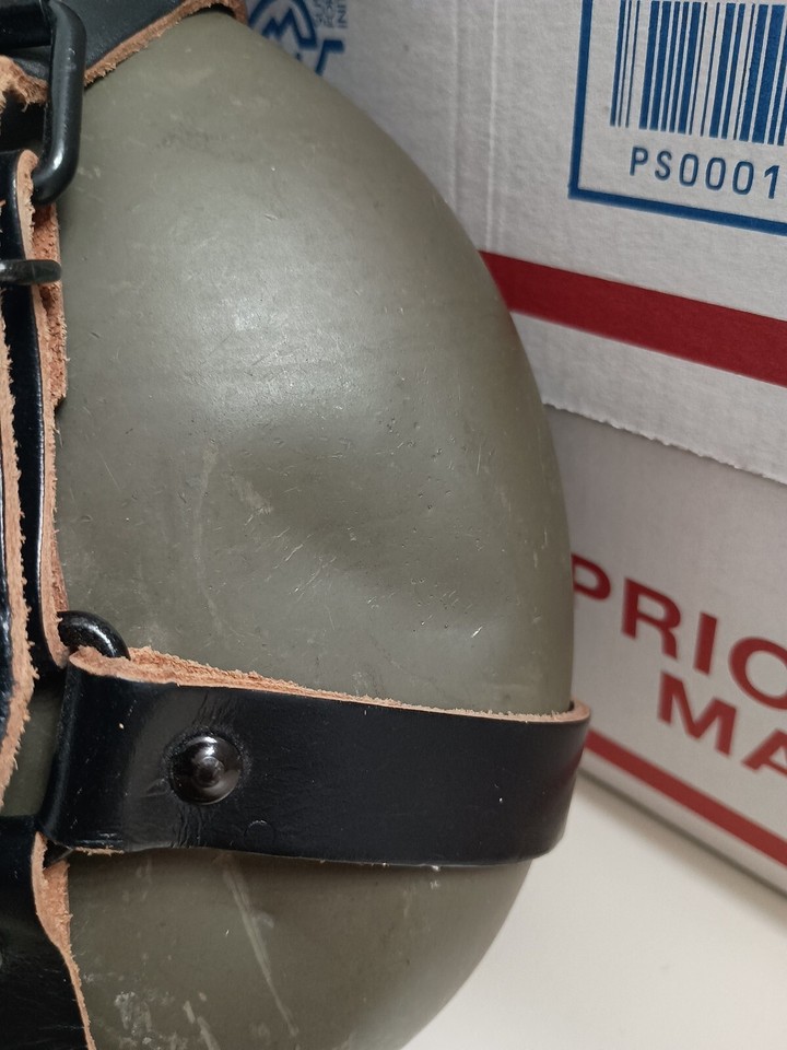 Czech Army Surplus M60 OG Corked Water Canteen Bottle & Leather Strap ...