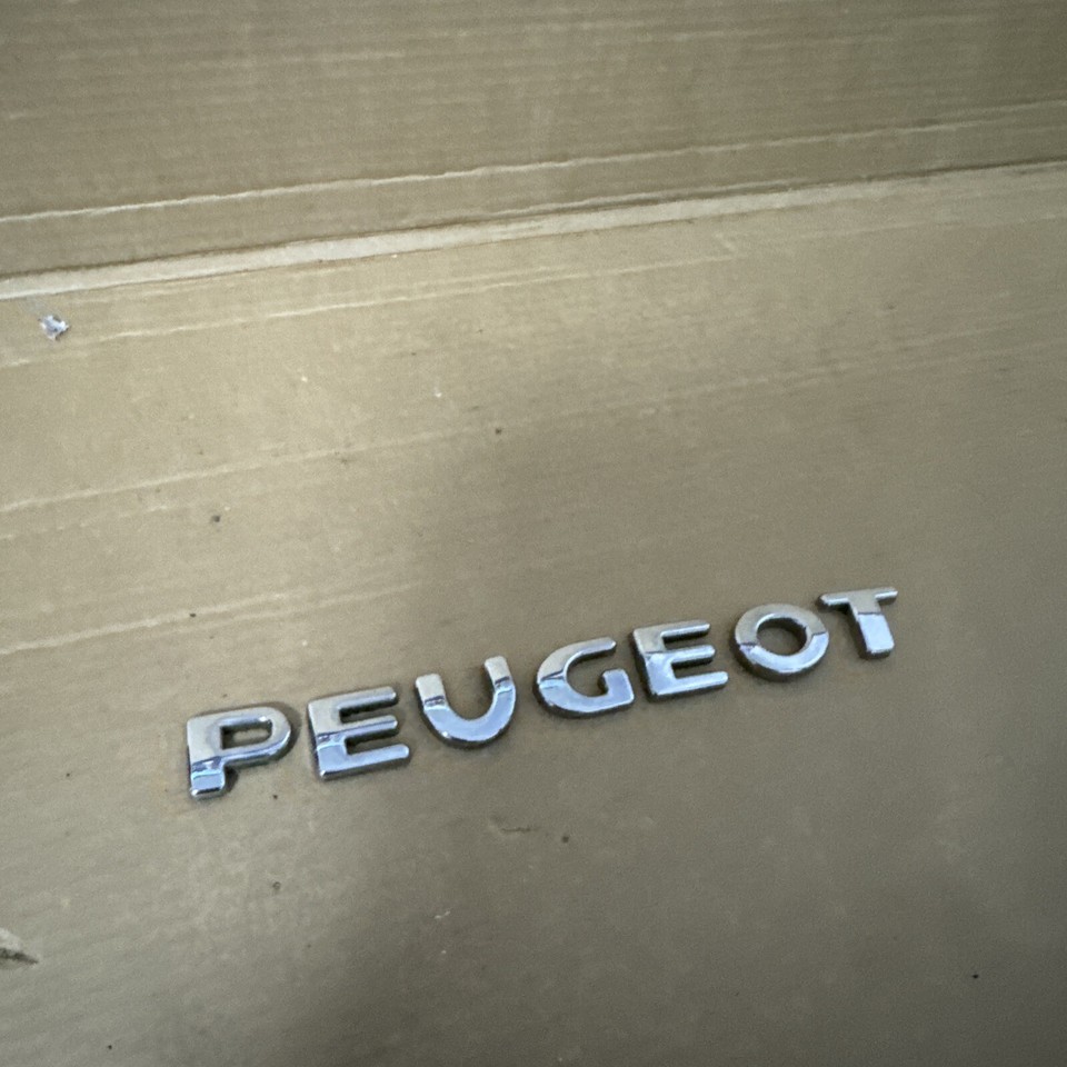 PEUGEOT 207 REAR TRUNK BOOT LID LOGO LETTERS | eBay