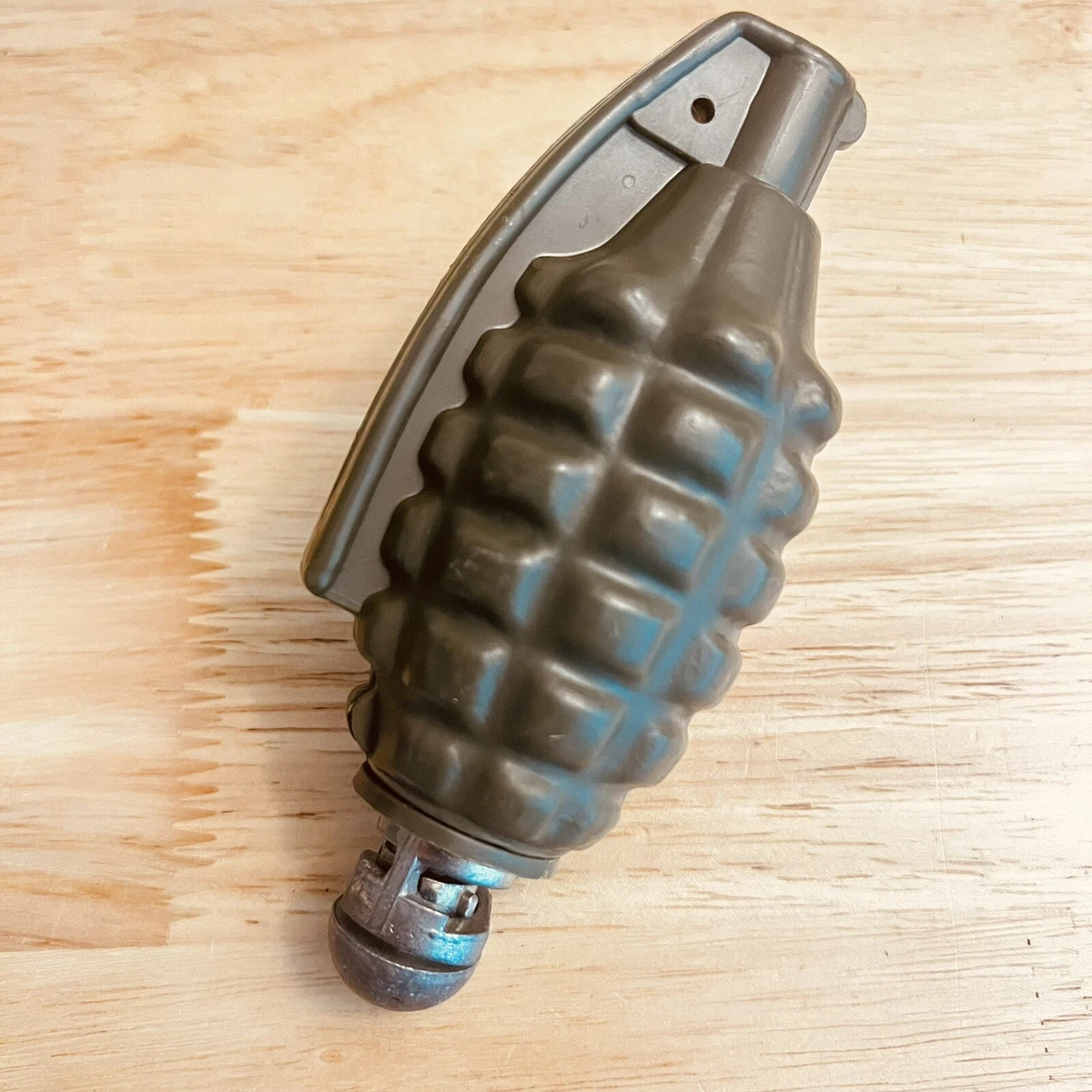 Old Cap Grenade