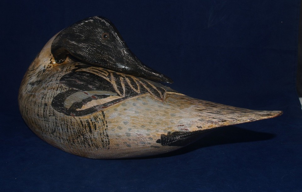 VINTAGE CONTEMPORARY FOLK ART CARVED PREENING DUCK DECOY SIGNED GAYLOR ...