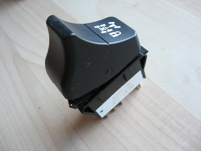 Kenworth P27-1173-057 05679HM Interaxle Differential Lock Switch # ...