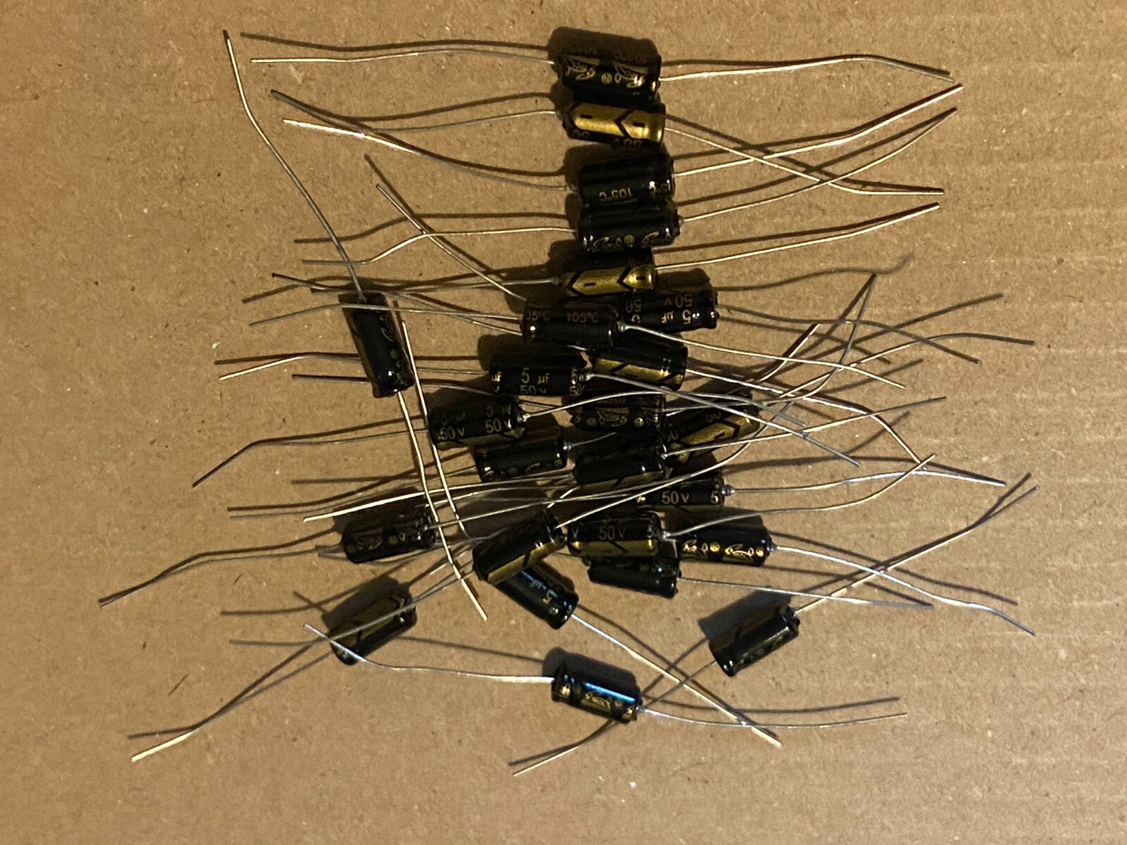 25pc Electrolytic Capacitor Axial 2000hr +105℃ RoHS 5uF 50V φ6x13mm ...