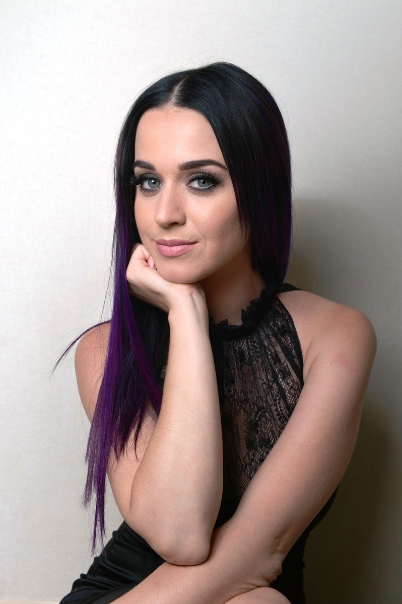 Katy Perry Lila Haare Asiatisches Haar Lila Färben? (Haare, Friseur,