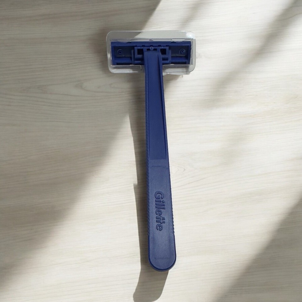 20 Authentic Gillette 2 Disposable Razors Twin Blade NO Lubrastrip 4 ...