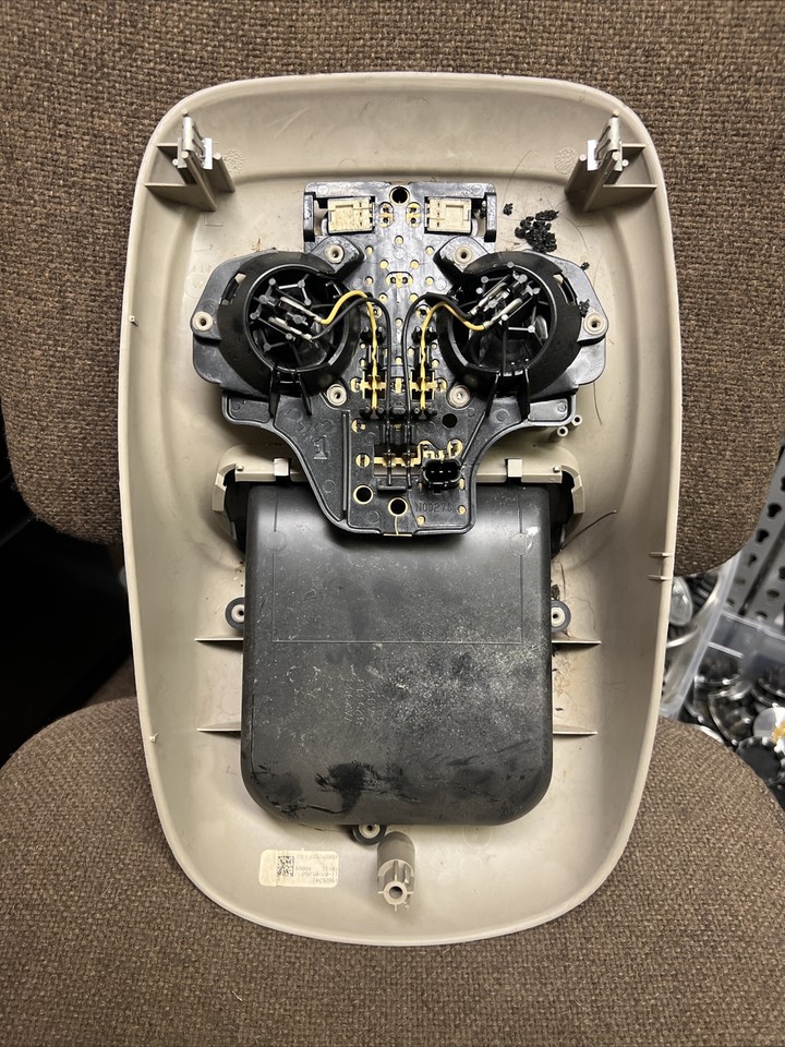 03-06 Chevy Silverado GMC Sierra Overhead Console Dome Map Lights - Tan ...